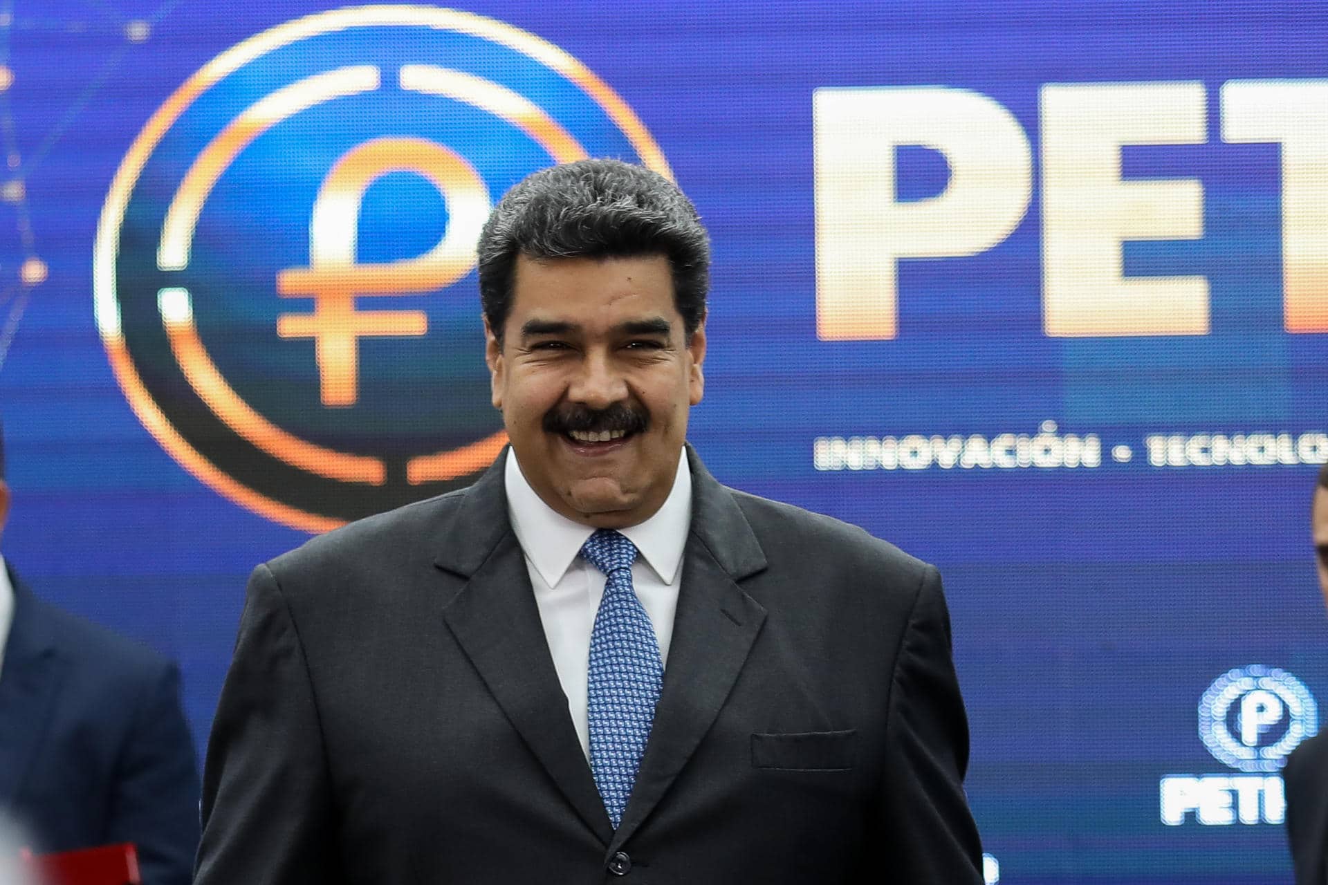 Fiscalía argentina impulsa pedido de extradición de Maduro por crímenes ...